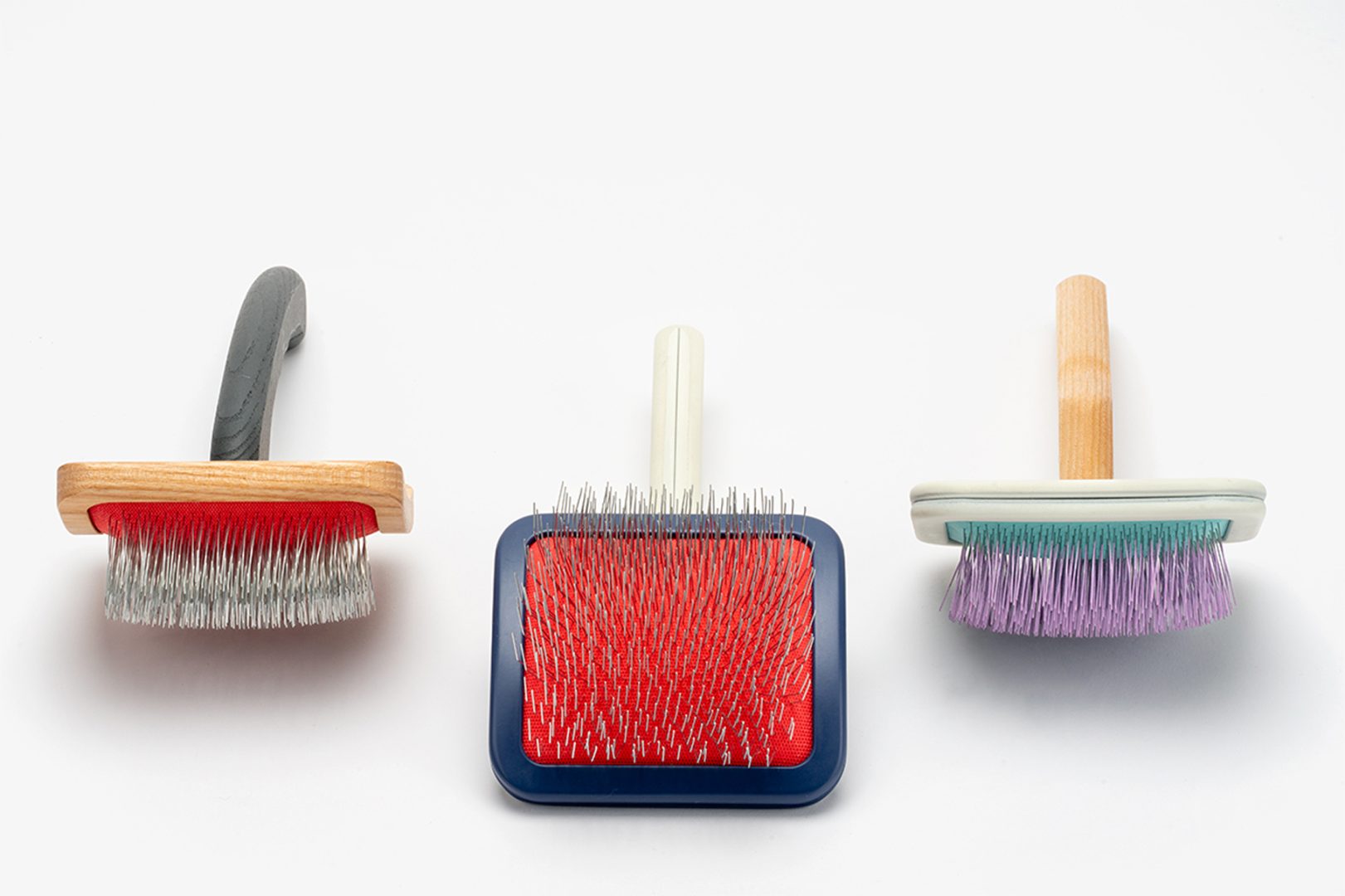 Slicker Brush & Grooming Tools Supplier - Minelli PETS